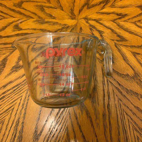 Kitchen | Pyrex Glass Measuring Cup With Red Markings | Poshmark